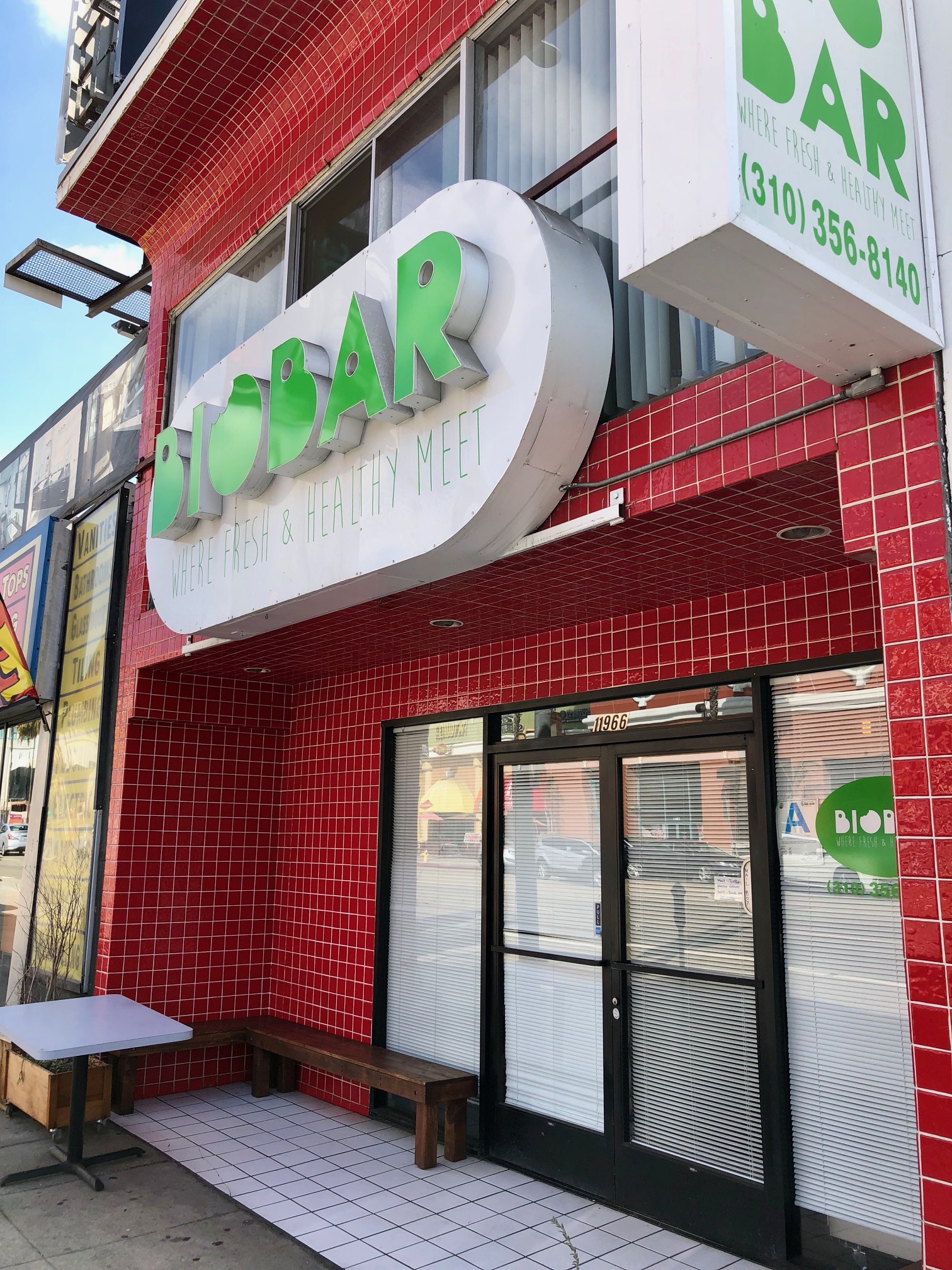 What’s Going On At Biobar In Brentwood? | Toddrickallen